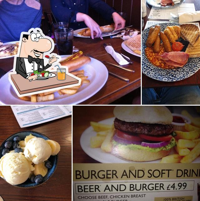 The Panniers - JD Wetherspoon, 33-34 Boutport St in Barnstaple ...