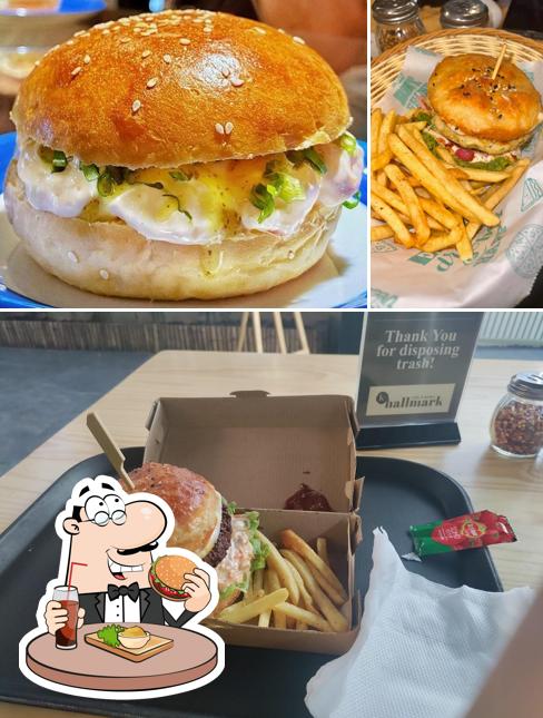 Le'Hallmark Cafe & Eatery, Amravati - Restaurant menu, prices and reviews