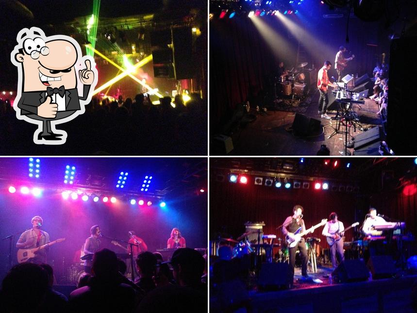 Neumos in Seattle - Restaurant reviews