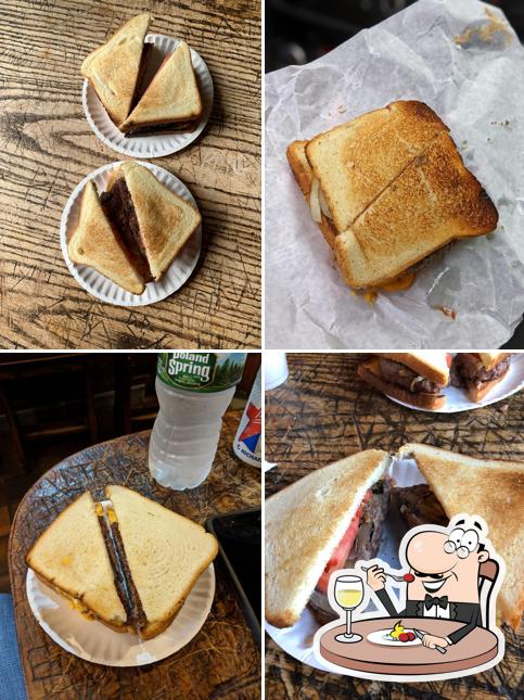 Louis' Lunch, New Haven - Restaurant menu, prices and reviews