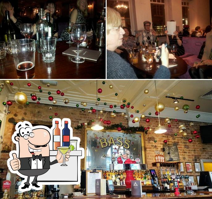 The Junction, 212 High St in Birmingham - Restaurant menu and reviews