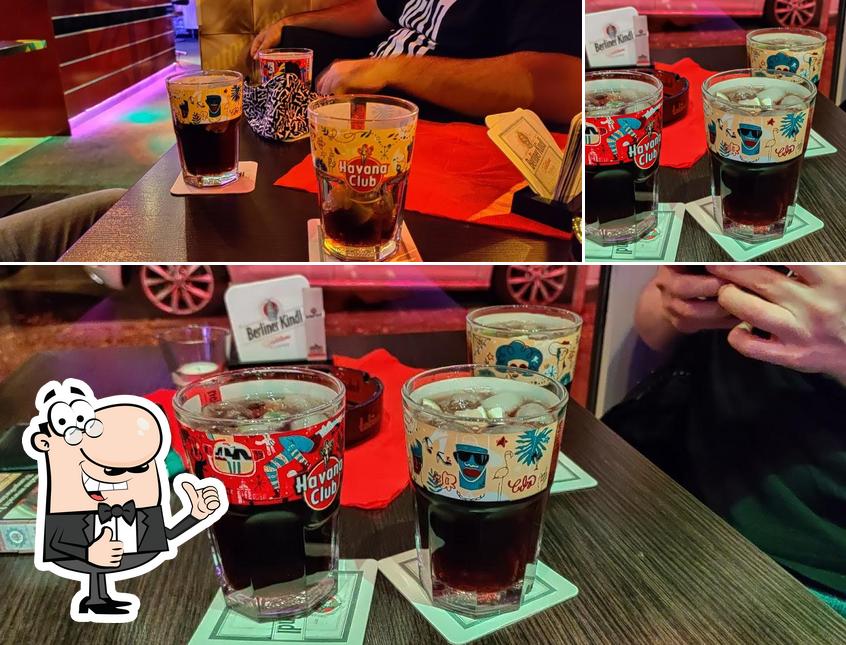 Dennis Café Bar, Berlin - Restaurant menu, prices and reviews