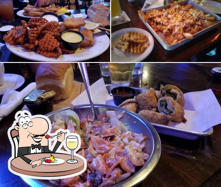 Dan's Bar and Grill, New Trier - Restaurant menu, prices and reviews