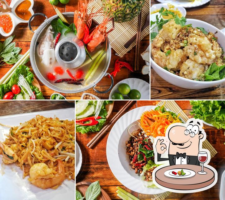 Tai Dian Thai Restaurant, Hong Kong, 5號 S Wall Rd - Restaurant reviews