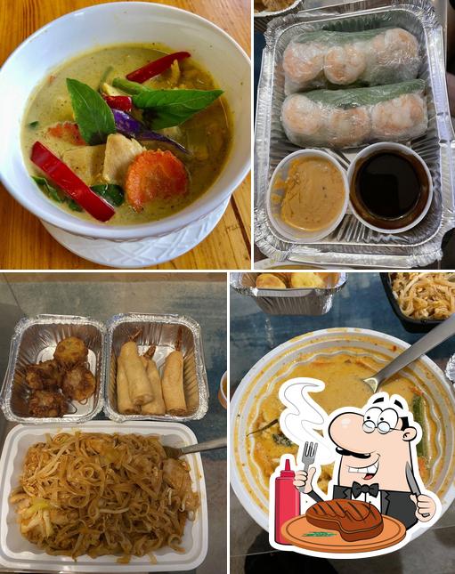 Thai Ros Thip, New York City - Restaurant menu, prices and reviews