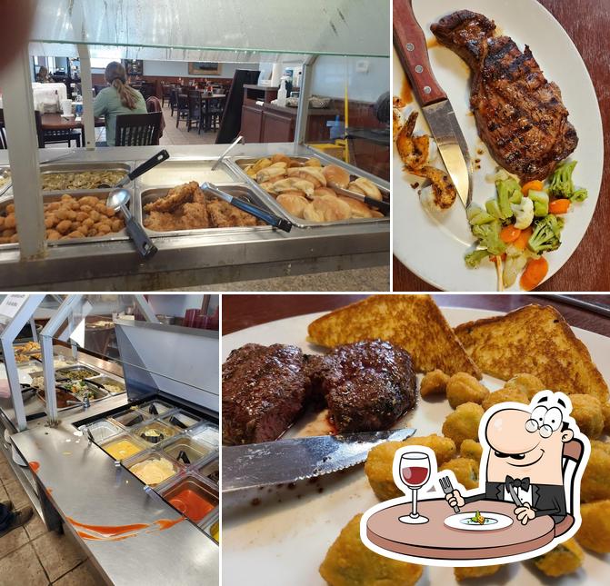 CowTalk Steakhouse in Navasota - Restaurant reviews