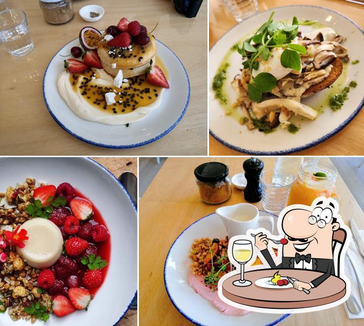 Albert & Co, 201 Esplanade in Lakes Entrance - Restaurant menu and reviews