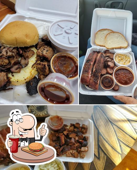 Three Pigs BBQ, Lee's Summit - Restaurant menu, prices and reviews