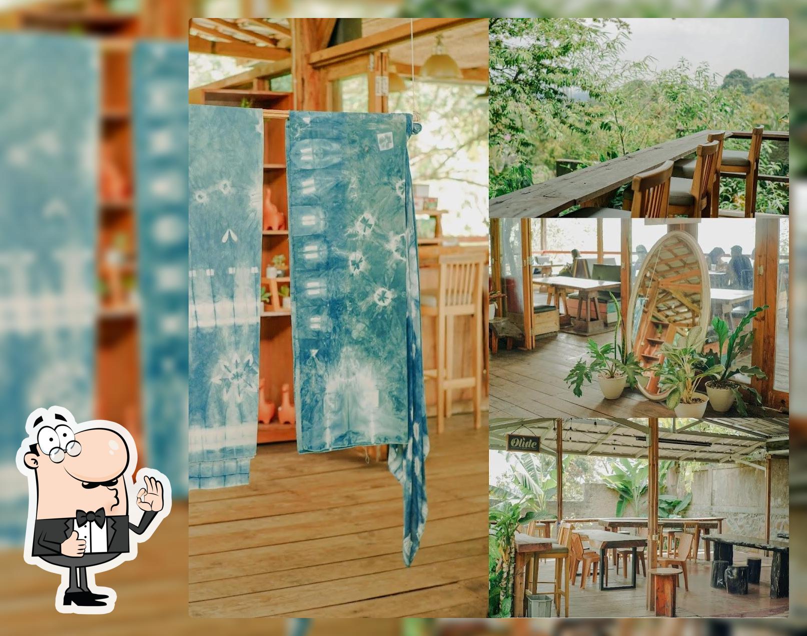 Hidden Farm Plantshop Cafe, Bandung - Restaurant reviews