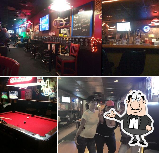 Pit Stop Pub, 7553 W Hillsborough Ave in Tampa - Restaurant reviews