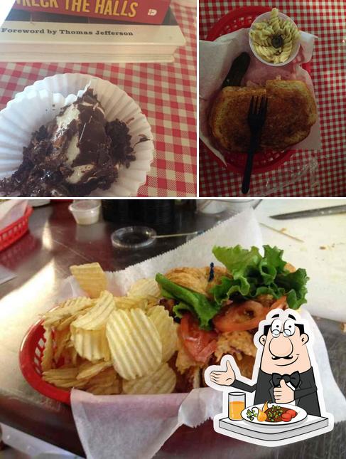 Regina's Kitchen, 2056 Government St in Mobile - Restaurant menu and ...