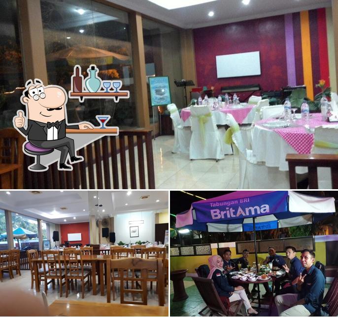 Silvana Fried Chicken restaurant, Bau-bau - Restaurant reviews