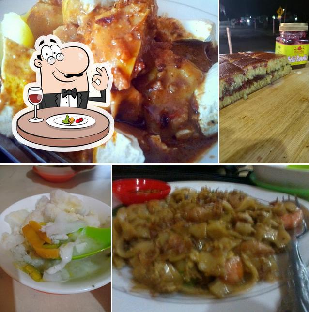 Batagor Reza cafe, Tanjung Pinang - Restaurant reviews