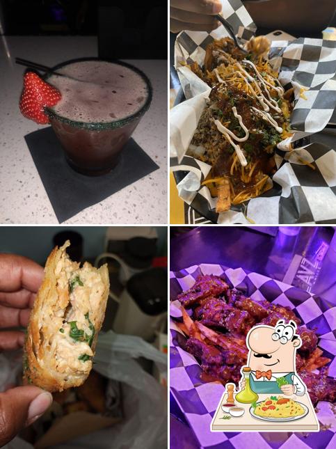Phlavz Bar & Grille, Chicago - Restaurant menu, prices and reviews