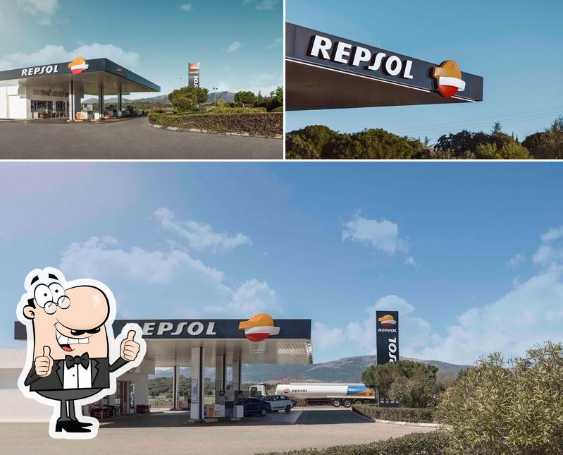 Estación de Servicio Repsol in Lucena - Restaurant reviews