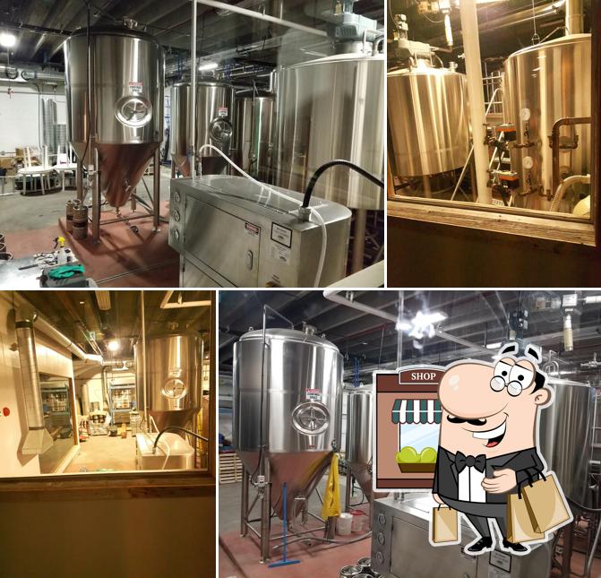 Overflow Brewing Company in Ottawa - Restaurant menu and reviews