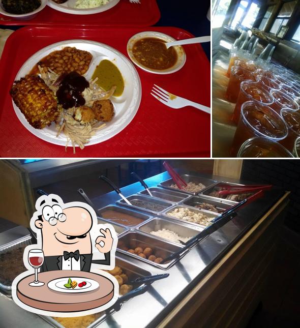Little Pigs BBQ in Seneca - Restaurant menu and reviews