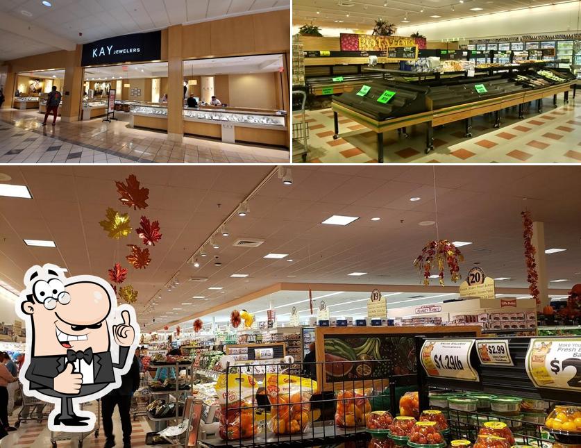 Westgate Mall in Brockton - Restaurant reviews