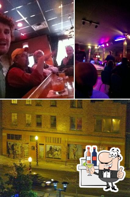 The Bar Complex, 224 E Main St in Lexington - Restaurant reviews