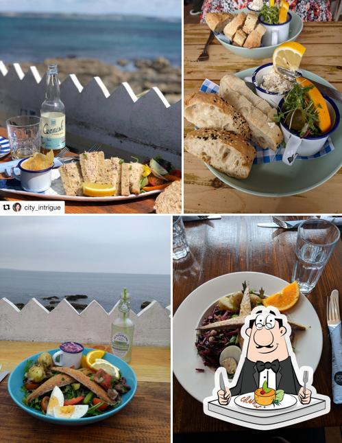 The Rock Pool Cafe in Mousehole - Restaurant reviews