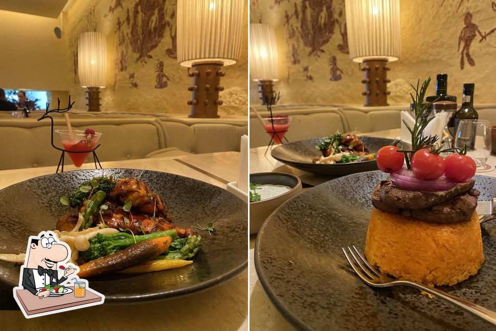 Deja Vu Cafe, Dubai, Sheikh Zayed Rd - Restaurant reviews