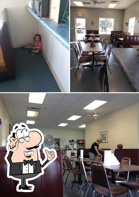 Side Street Deli, Cornelia - Restaurant menu, prices and reviews