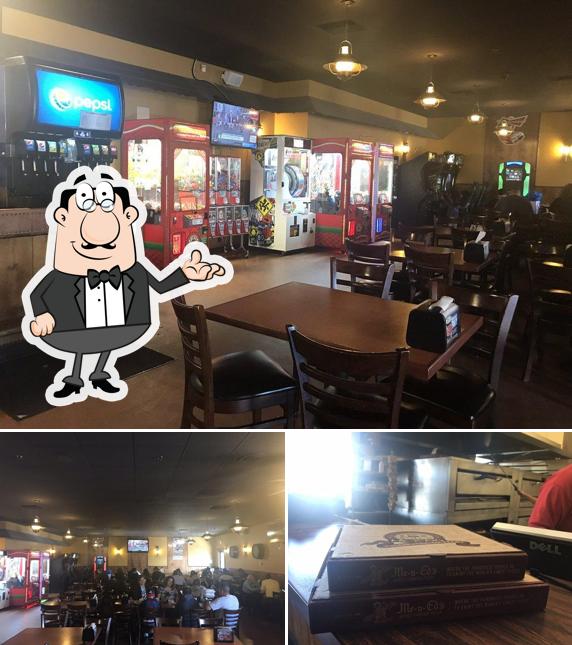 Me-n-Ed's Pizzeria in Dinuba - Restaurant menu and reviews