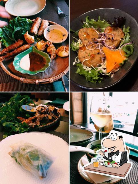 Sen Tonkin, Ferragudo - Restaurant menu, prices and reviews