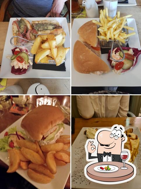 Royal Oak, 74 Main Rd in Long Bennington - Restaurant menu and reviews