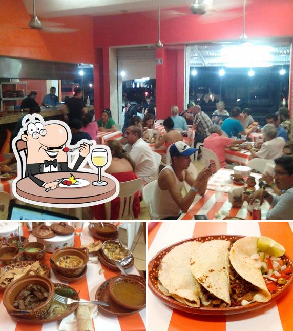 Restaurante tacos grill Fausto's TACOS,PAPAS Y CARNES, Playa del Carmen ...