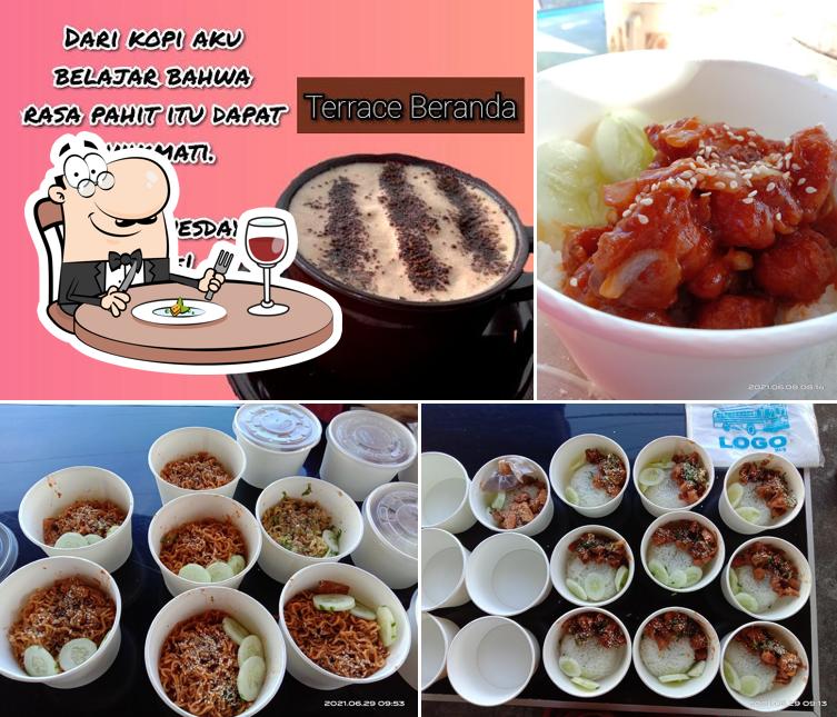 Terrace Beranda, Raya River - Restaurant reviews
