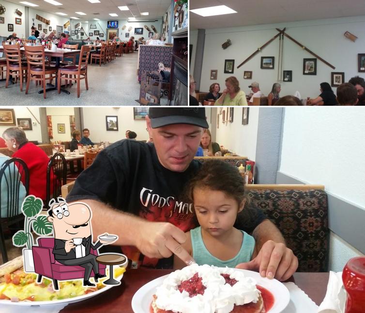 Mary Mary's Cafe, Spanaway - Restaurant menu, prices and reviews