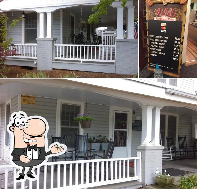 Julia's Talley House Restaurant in Troutman - Restaurant menu and reviews