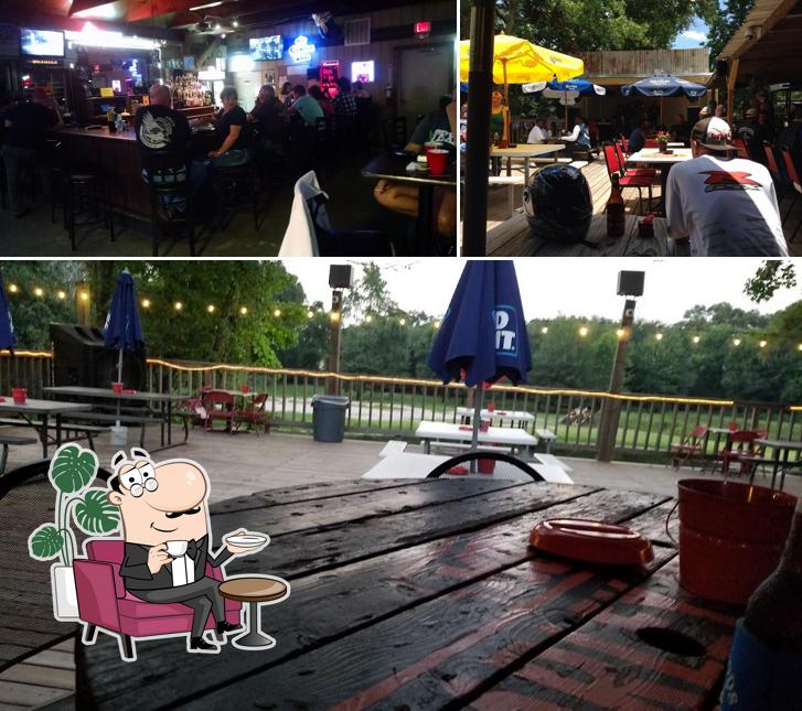 Backwoods Saloon, Conroe - Restaurant menu, prices and reviews