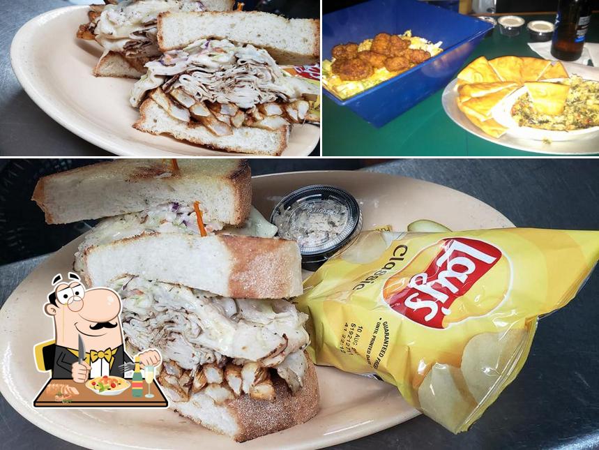 Brass Pelican Varsity Club, Sandusky - Restaurant menu, prices and reviews
