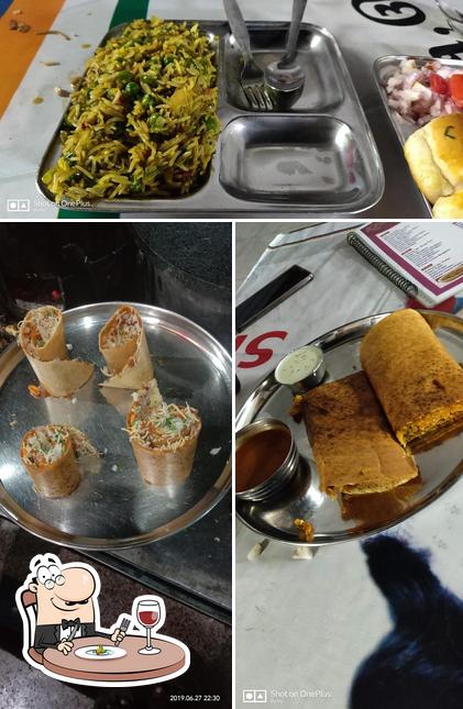 Hot Plate Corner Chula Dosa, Pavbhaji, Chainees, Unjha - Restaurant reviews