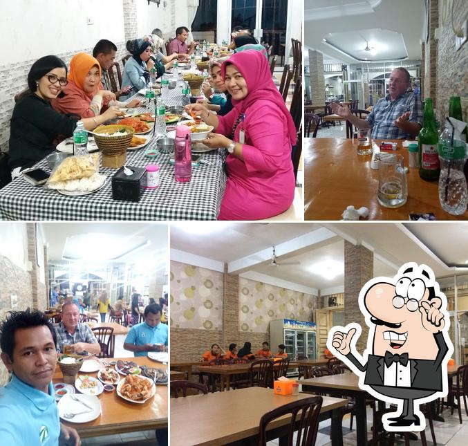 Restoran Samudera Jaya Padang restaurant, Padang - Restaurant reviews