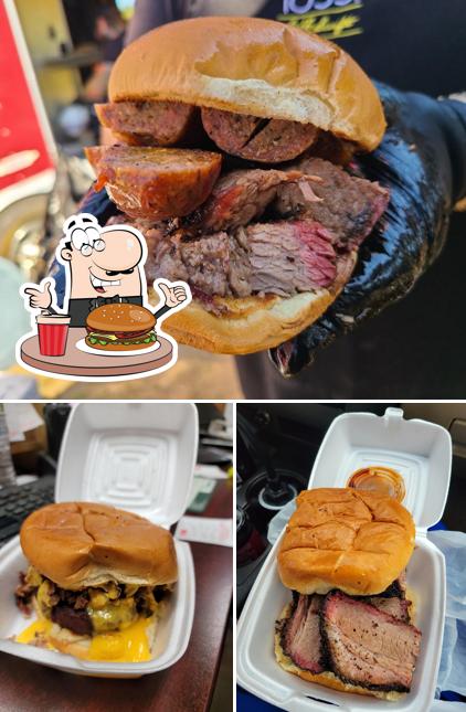 Sunbird Barbecue, 415 N High St in White Oak - Restaurant reviews