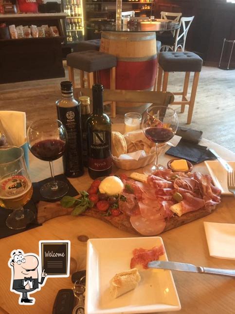 DiVino Wine Bar in Sandwich - Restaurant menu and reviews