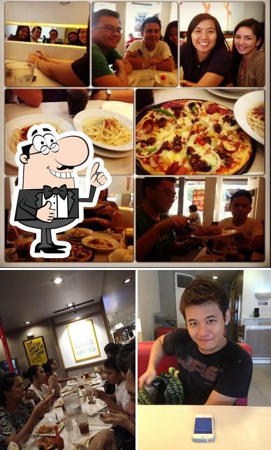 Greenwich fast food, Pasig, Urbano Velasco Street - Restaurant reviews
