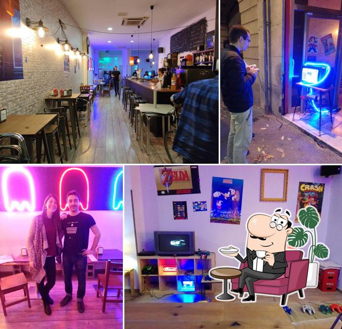 Checkpoint Gaming Lounge, Barcelona - Menú del restaurante, precios y ...