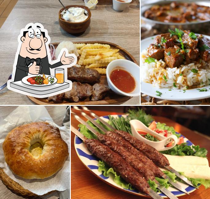 Caravan Halal Restaurant, Pittsburgh - Restaurant menu, prices and reviews