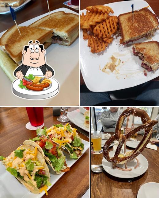 Lakeshore Cafe Bar & Grill, Blasdell - Restaurant menu, prices and reviews