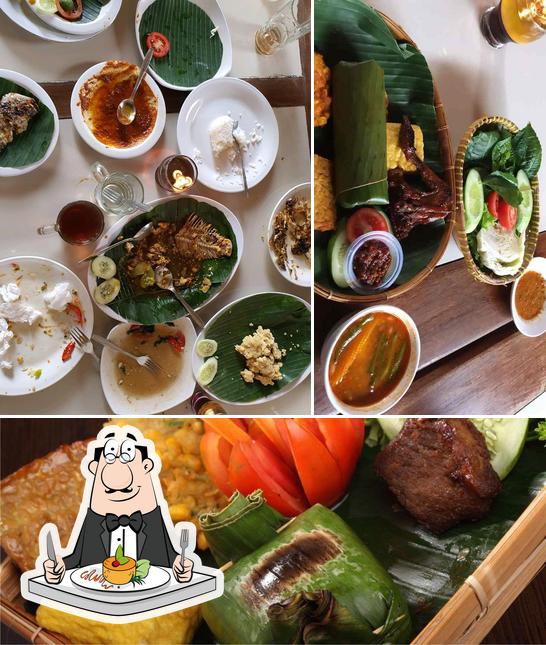 Saung Kuring restaurant, Bogor, Jalan Puncak Raya KM 75 - Restaurant ...
