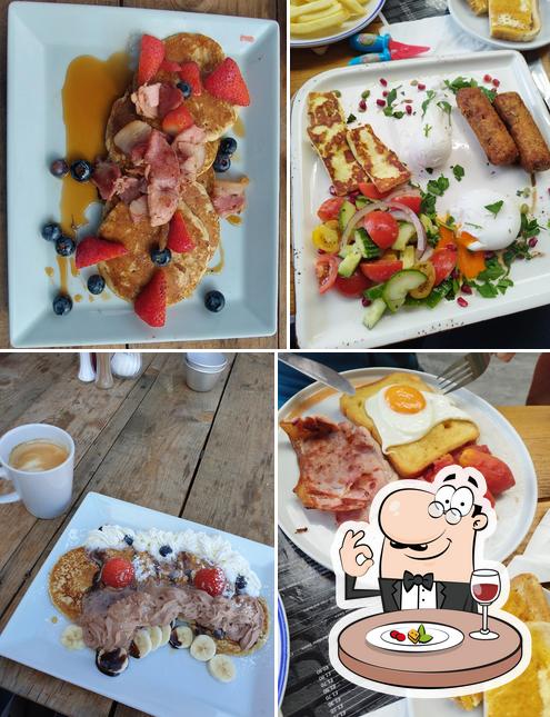 The Warehouse Cafe SE16, London - Restaurant menu, prices and reviews