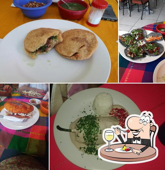 Con Sabor a México restaurant, Chihuahua, Av. Juan Antonio Trasviña Y ...