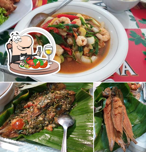 Kenangan (Memorial) Chinese Restaurant, Bandar Labuhan, Jl. Industri No ...