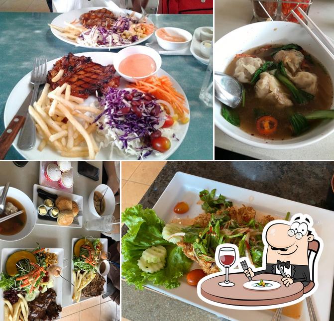 Big Bami and Steak, Nonthaburi, 90/32 Ratthanathibet Rd. - Restaurant ...