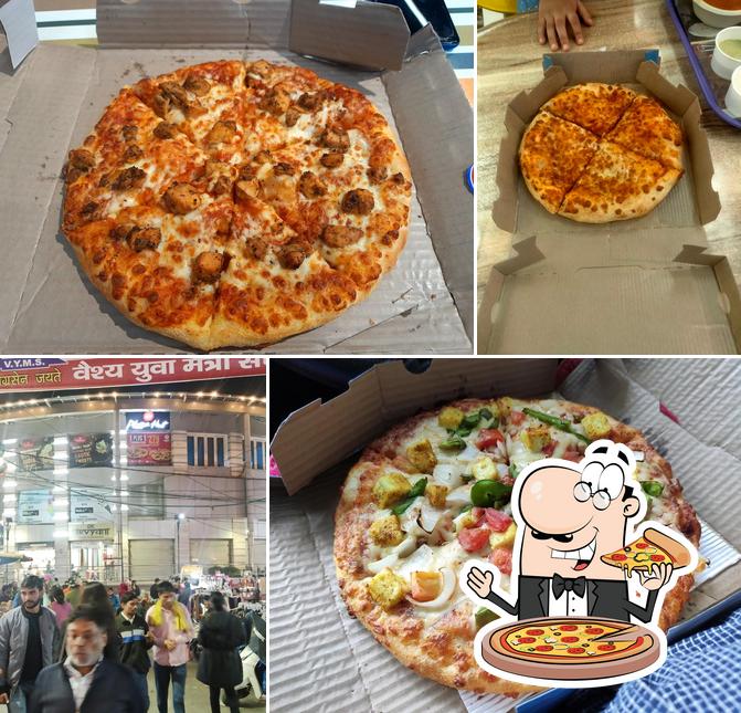 Domino's Pizza Spark Mall, Kamla Nagar, Delhi, Pul Bangash - Restaurant ...