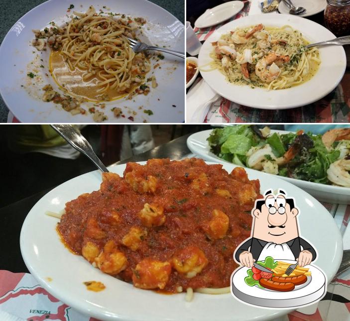 Randazzo's Clam Bar, New York City - Restaurant menu, prices and reviews